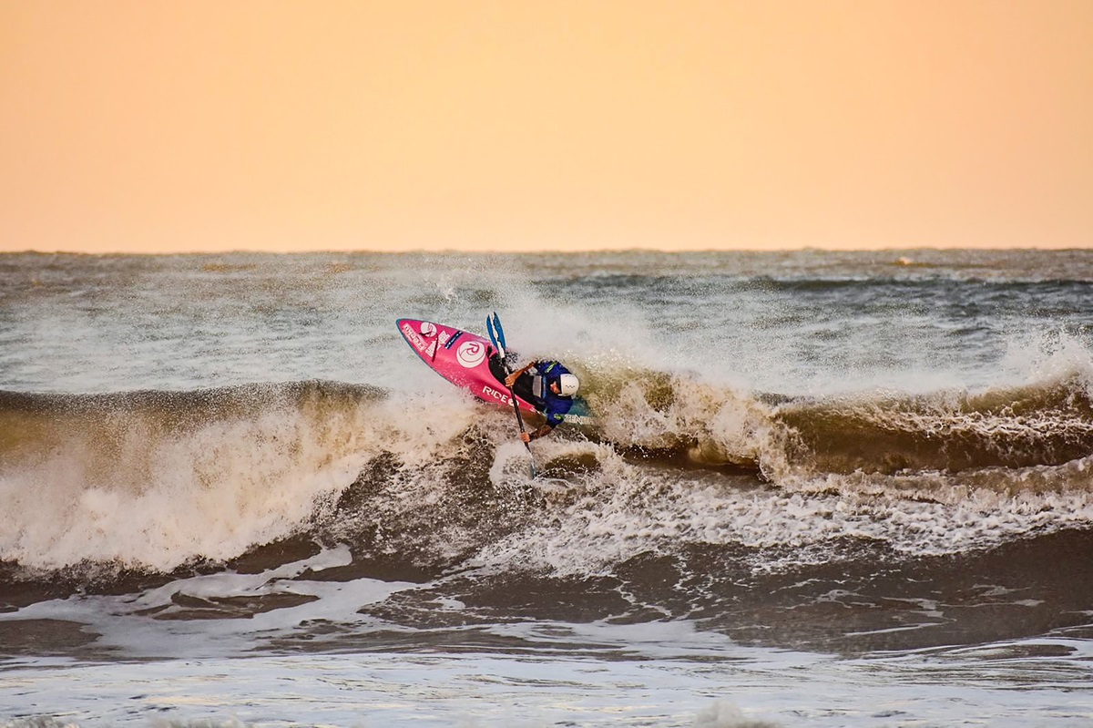 Mar del Plata es anfitriona del Mundial de Kayak Surf - Bacap Noticias