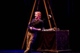 Adrián Nario, alias 'El Bananero', defiende la esencia del humor a ...